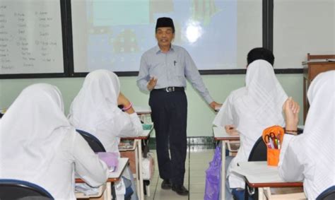 Contoh Metode Ceramah Dalam Pembelajaran Sketsa