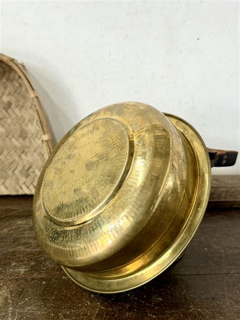 Auspicious Golden Brass Prasad Uruli Pathiram A Versatile High Quality