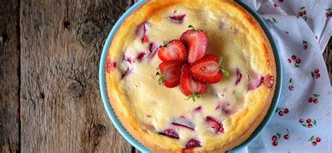 Рецепт полуничного пирога приготуйте клафуті покроковий рецепт Новини Смачно