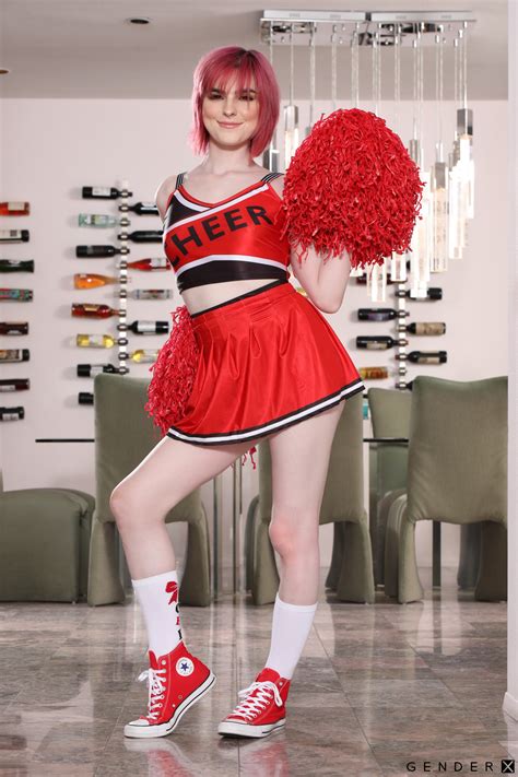 Ella Hollywood On Tumblr