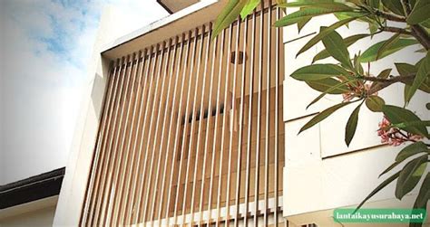 4 Rekomendasi Desain Kisi Kisi Kayu Untuk Mempercantik Hunian Toko