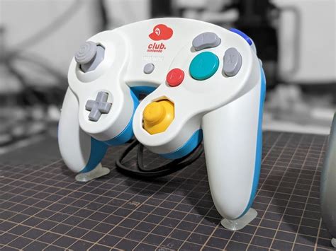 Free 3d File Gamecube Controller Display Stand・3d Printing Idea To