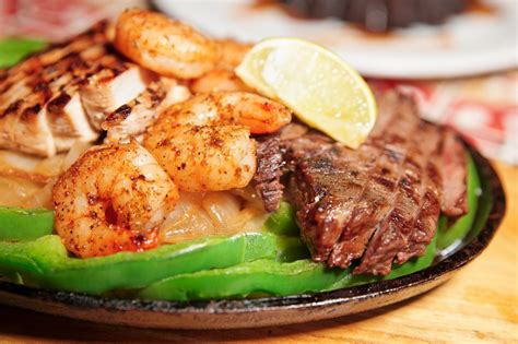 Dales Beef Chicken And Shrimp Fajitas Dales Fajitas