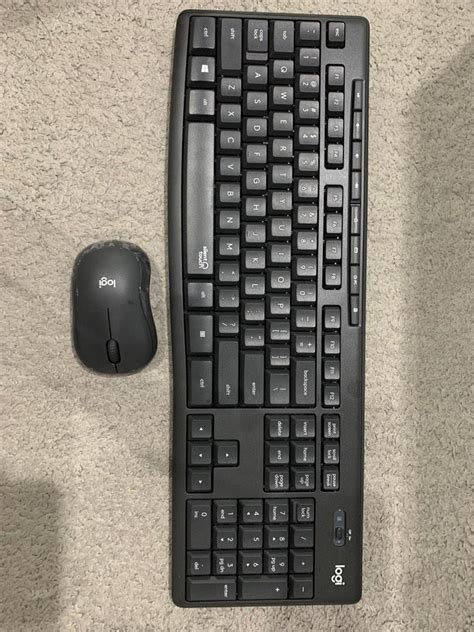 Logitech Wireless Keyboard And Mouse Mk295 Computers And Tech Parts And Accessories Computer