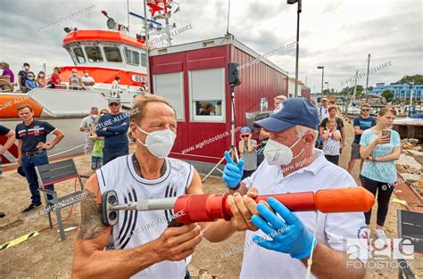 July Schleswig Holstein Laboe Martin Bahr L Employee And Visitor Stock Photo