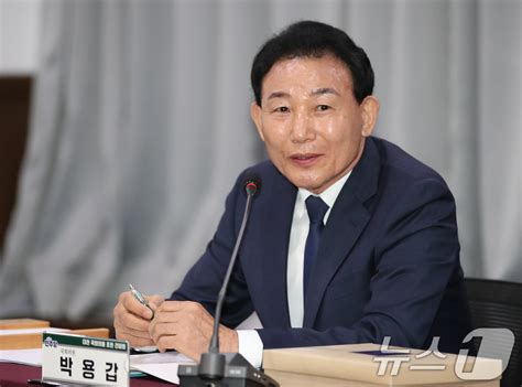발언하는 박용갑 의원 뉴스1
