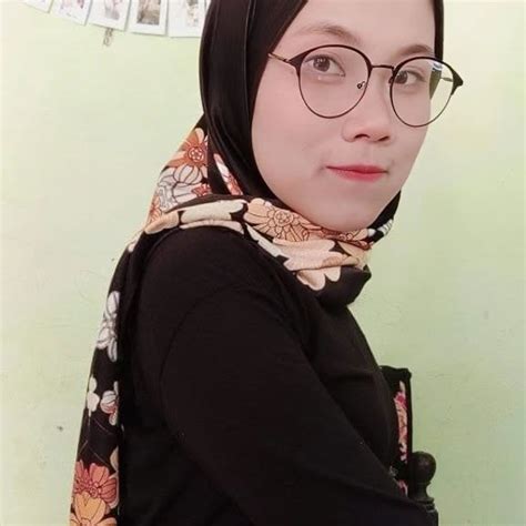 Nurul Fitriana Nulcenul21 • Threads Say More