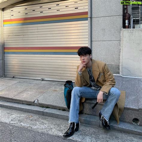 Ahn Jae Hyun Instagram 운동천재 많이 시청해주세요~ Gethu Cinema