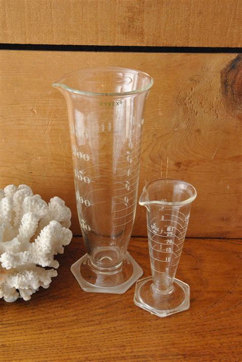 Vintage Laboratory Measuring Beakers Etsy