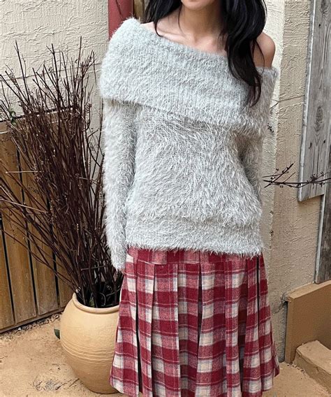 전색상 당일발송 윈터루즈 솔잎 오프숄더 니트4color 에이블리