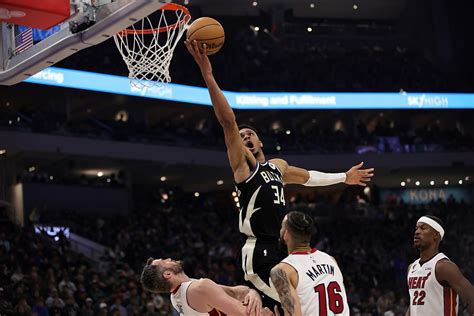 Giannis Back Injury Lamented By Fans After Bucks Game 1 Loss To Jimmy