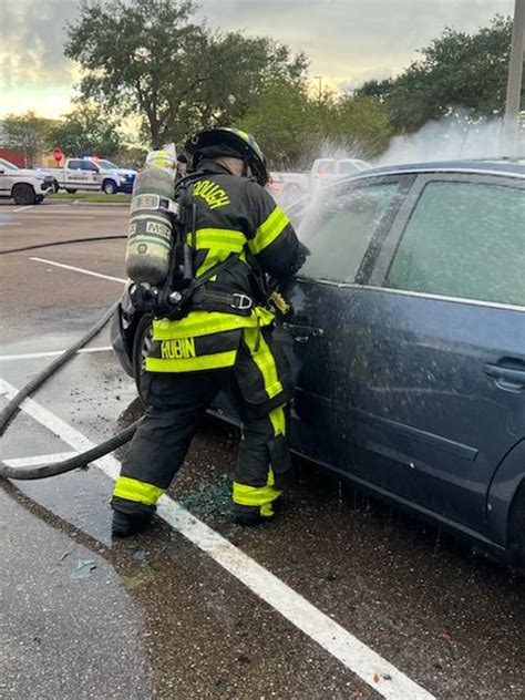 Car Bursts Into Flames In Publix Parking Lot In Brandon Wfla