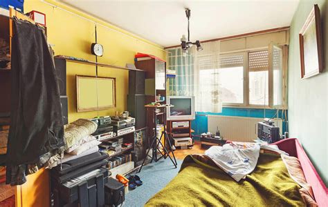 How To Declutter Your House In One Day