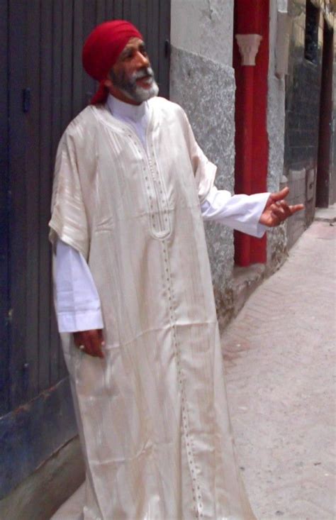 Elegant Moroccan Gandora | Persien