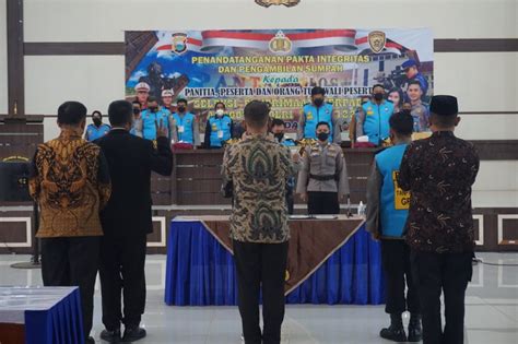 Birosdmpoldasulsel – Kapala Kepolisian Daerah (Kapolda) Sulawesi Selatan Irjen Pol. Drs. Nana ...