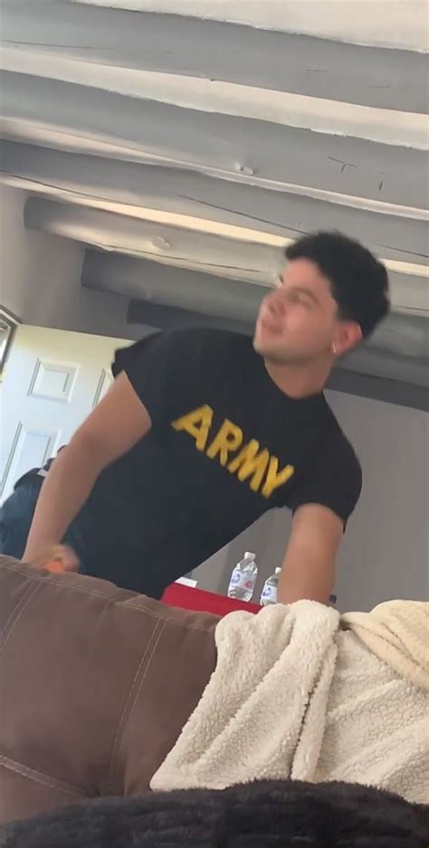 Farting On Homie 日本語で