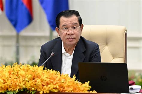 សម្ដេចតេជោ ហ៊ុន សែន អញ្ជើញដឹកនាំកិច្ចប្រជុំពេញអង្គគណៈរដ្ឋមន្ត្រី ដើម្បីពិភាក្សា