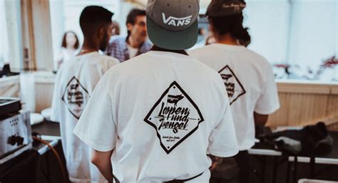 Bewusst Hinter Die Kulissen Schauen Lassen Die Gläserne Metzgerei Von Mark Junglas • Weidefunk De