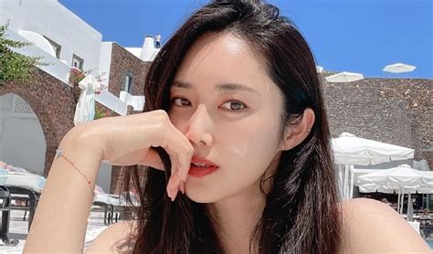 K Drama Star Jung Joo Yeon Divorces Husband After Six Months Of Marriage