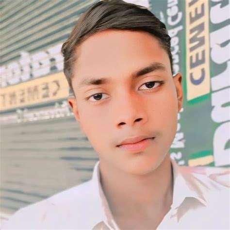 ️🫅aniket 💫saini🧚‍♂️🧚‍♂️ Itzaniketsaini • Threads Say More