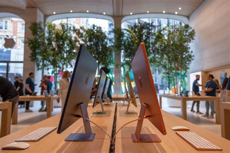 Apple Security Flaw Could Let Hackers Control Iphones Ipads And Macs—what You Need To Know And