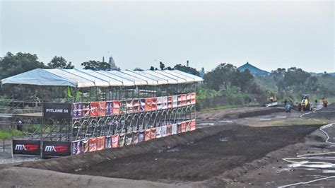 Progres Pembangunan Sirkuit Motocross Grand Prix Di Mataram Capai 90