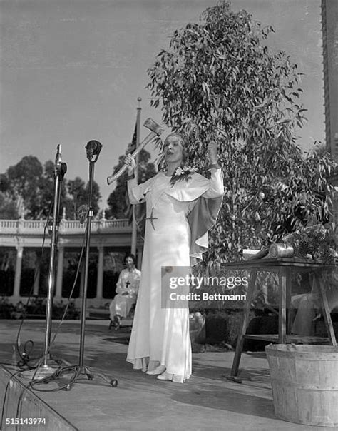 93 Aimee Semple Mcpherson Evangelist Photos And High Res Pictures Getty