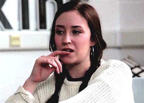 Lily Loveless Skinsedit Gif WiffleGif