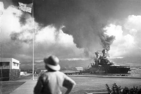 14 Rarely Seen Photos That Reveal The Horror Of The Attack On Pearl