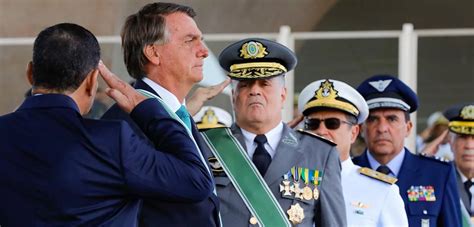 Polícia Federal Vai Apurar Suspeita De Omissão De Ex Comandantes Do