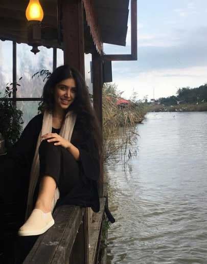 هزینه و تعرفه تبلیغ در پیج بلاگر اینستاگرام آیدا مختاری