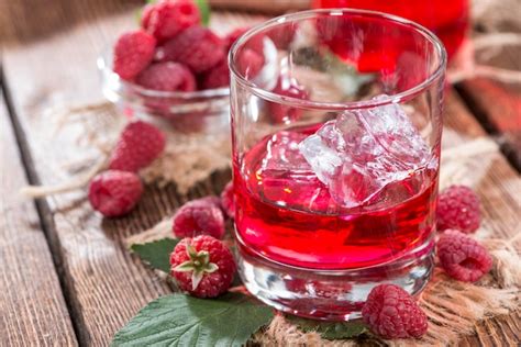 Premium Photo Raspberry Liqueur