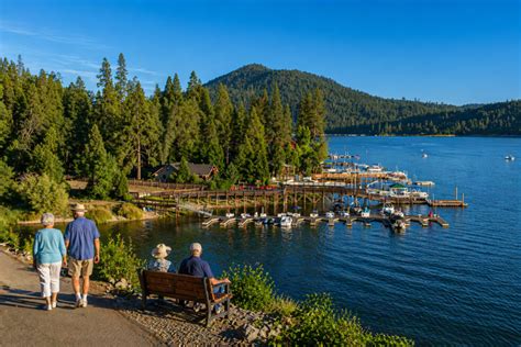 7 Affordable Towns To Retire In California