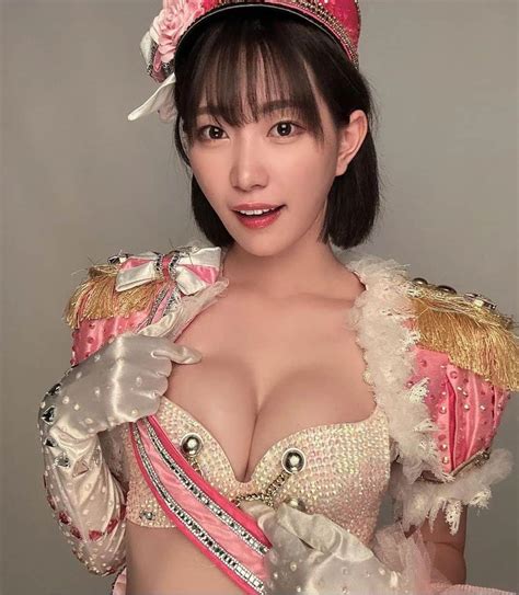 Halさんのインスタグラム写真 Halinstagram「おはよう 💞 12月だよ！今年もあと1ヶ月。早っ！」12月1日 7時39分