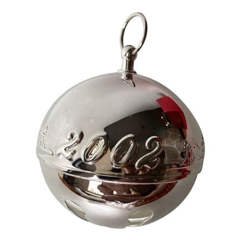 2002 Wallace Annual Sleigh Bell Limited Edition Christmas Ornament
