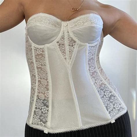 Dominique Womens White Corset Depop