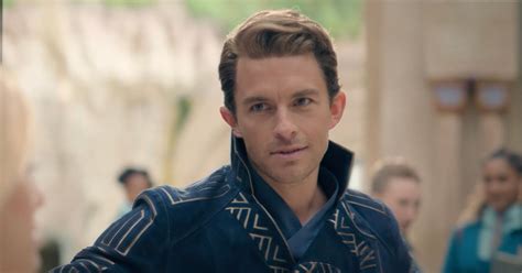 Exclusive Jonathan Bailey Reveals The Magic Of Bringing Fiyero To Life In Wicked Missmalini