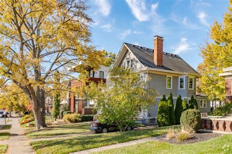 Hyde Park Neighborhood Guide Living In Hyde Park
