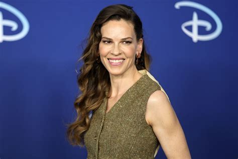 Hilary Swank De 48 Años Explica Por Qué Esperó A Tener Hijos Tan