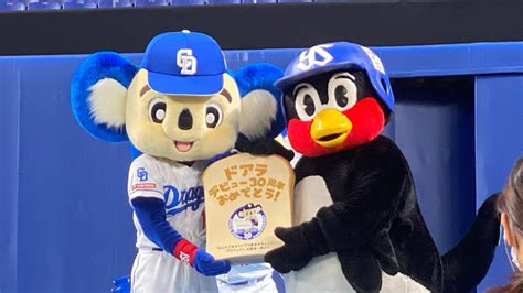 526☀️試合後のドアラ＆つば九郎30周年筆談トークショー🗒️ ️等身大ドアラモニュメント初お披露目🐨 マスコット ドアラ つば九郎