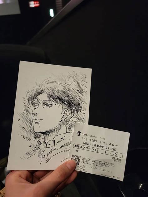 謝謝我親愛的朋友們🥺🫶🏻在日本幫我拿里維特典！！！其中一位還沒看過進擊的巨人（最後害怕死逃出影廳 朋友曰：這根本是在叫我看恐怖片