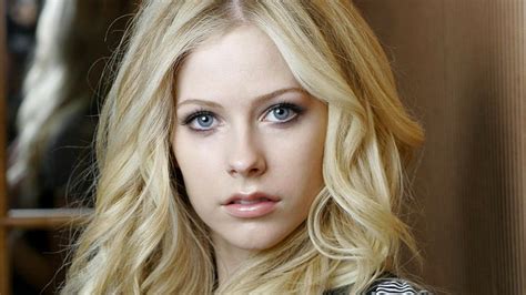 HD Wallpaper Celebrity Singer Open Mouth Portrait Avril Lavigne Women Wallpaper Flare