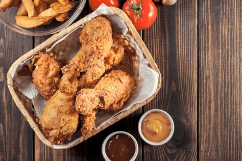 The 4 Best Ways To Reheat Fried Chicken And Keep It Delicious Simply