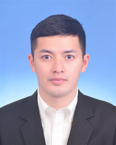 บริการถ่ายรูป วีซ่า พาสปอร์ต สมัครเรียน สมัครงาน หล่อ ๆ สวย ๆ เลยคับ