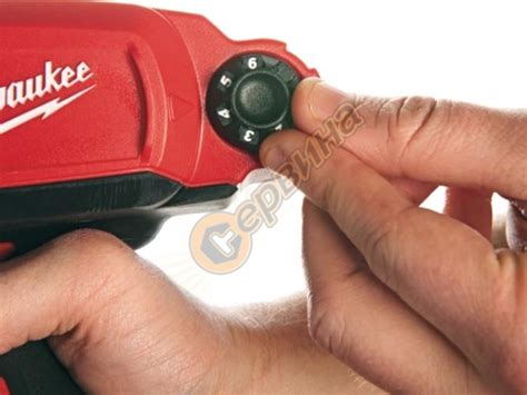 Акумулаторен пистолет за силикон Milwaukee M12 Pcg 400a 201b 4933441665