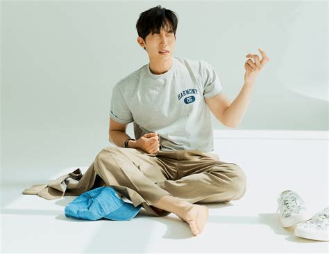 Lee Sang Yi Harpers Bazaar Magazine June Issue Korean Photoshoots