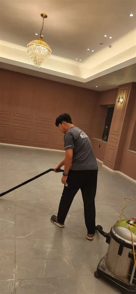 군산 스테이 호텔 바닥청소와 코팅작업 아워홈클리닝 나노코팅 블링캡 전북지사 숨고 숨은고수