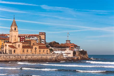 Un recorrido por Gijón disfrutando del mar de la montaña