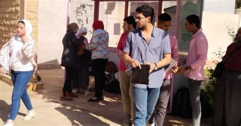 53289 طالبا وطالبة يدخلون اللجان لبدء امتحانات الدبلومات الفنية