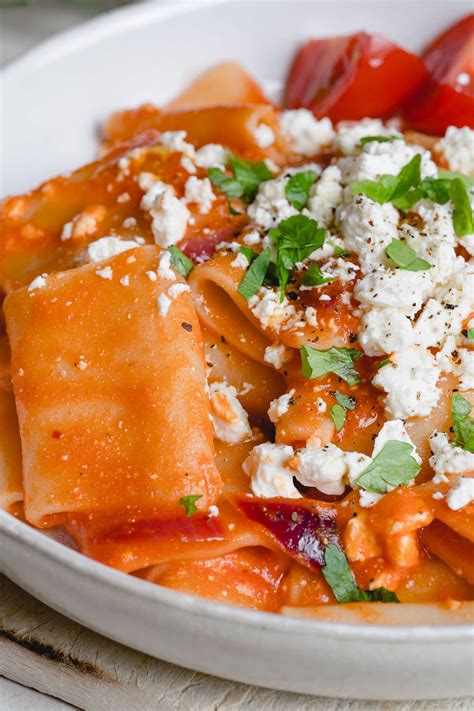 Super Easy Pasta With Tomato And Feta La Cuisine De Géraldine